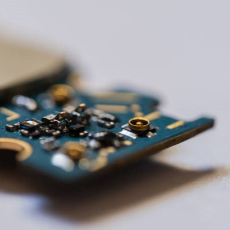 How 32-Bit MCUs Power the Pod E-Cigarette Circuits